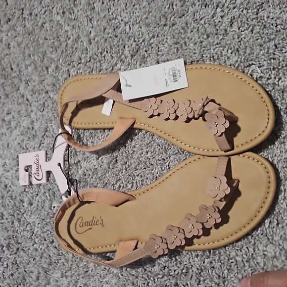 Candie's | Shoes | Brand New With Tag Candies Sandals With Pink Flowers ...